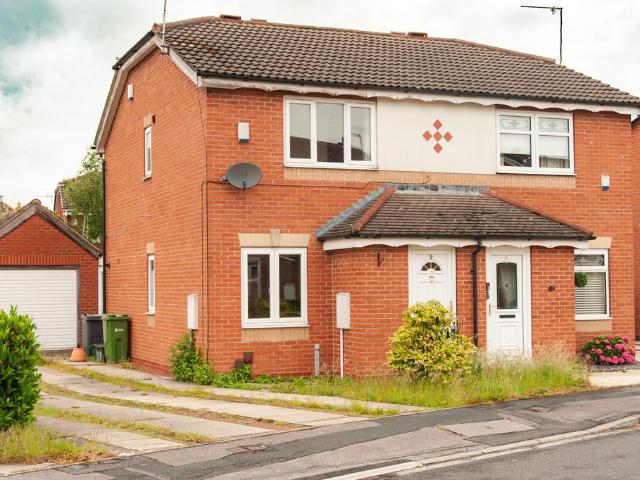 2 bedroom semi detached house to rent