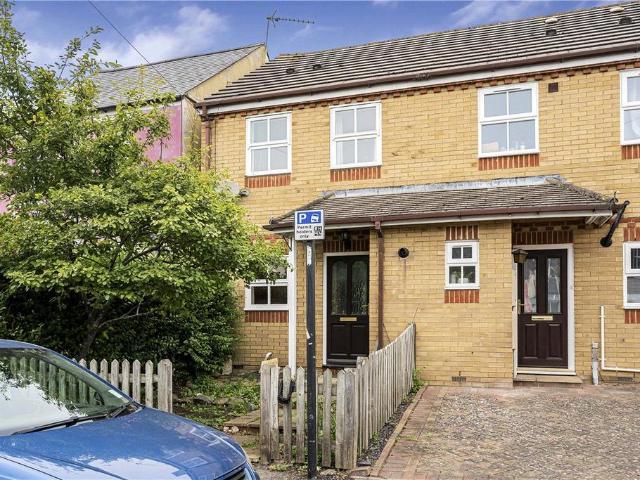 2 bedroom semi detached house to rent