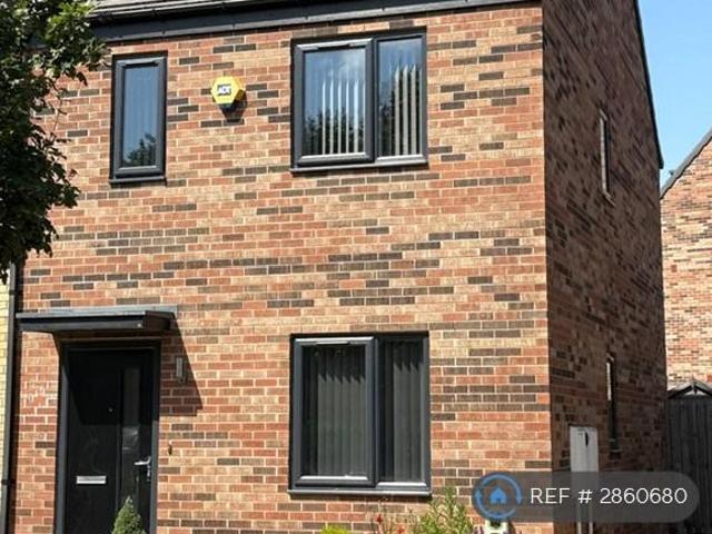 2 bedroom semi detached house to rent