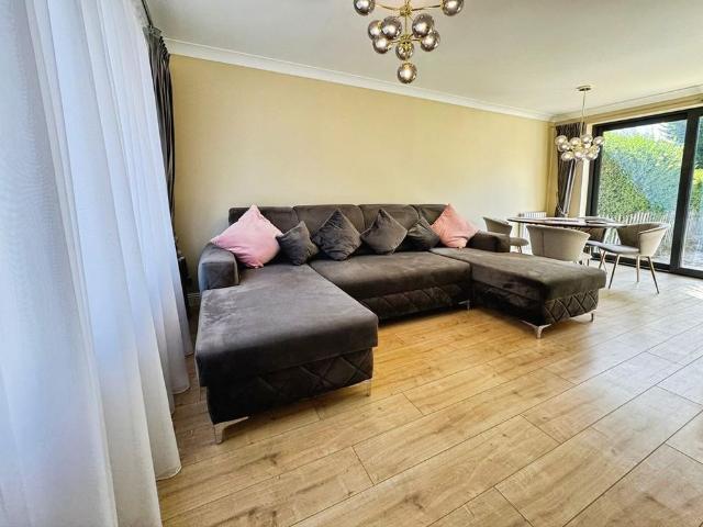 2 bedroom semi detached house to rent