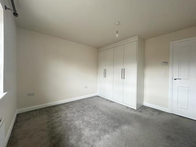 2 bedroom semi detached house to rent