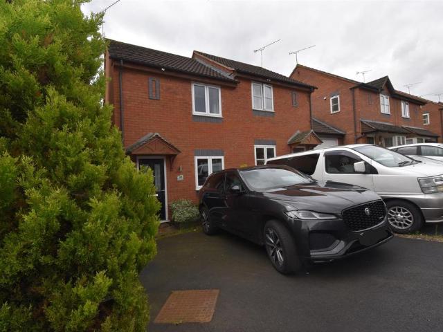 2 bedroom semi detached house to rent
