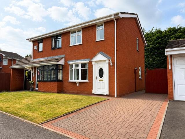2 bedroom semi detached house to rent