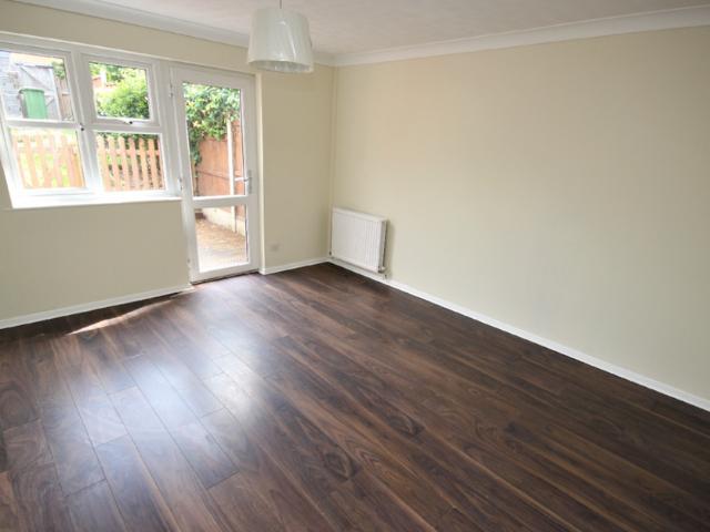 2 bedroom semi detached house to rent