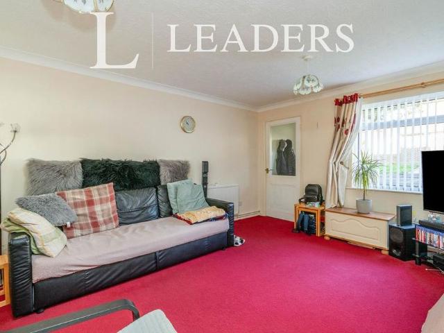 2 bedroom semi detached house to rent