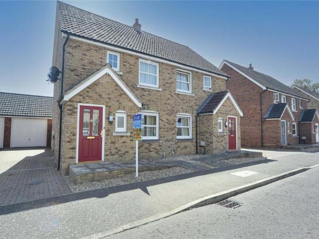 2 bedroom semi detached house to rent