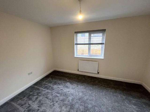 2 bedroom semi detached house to rent