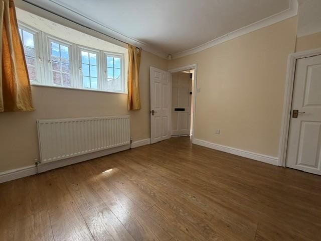 2 bedroom semi detached house to rent