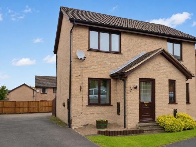 2 bedroom semi detached house to rent