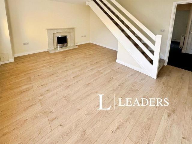 2 bedroom semi detached house to rent