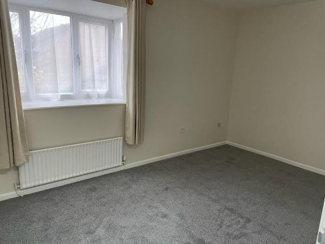 2 bedroom semi detached house to rent