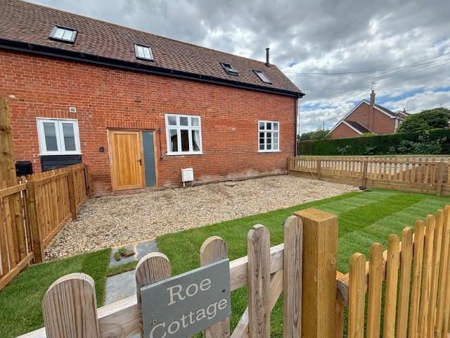 2 bedroom semi detached house to rent