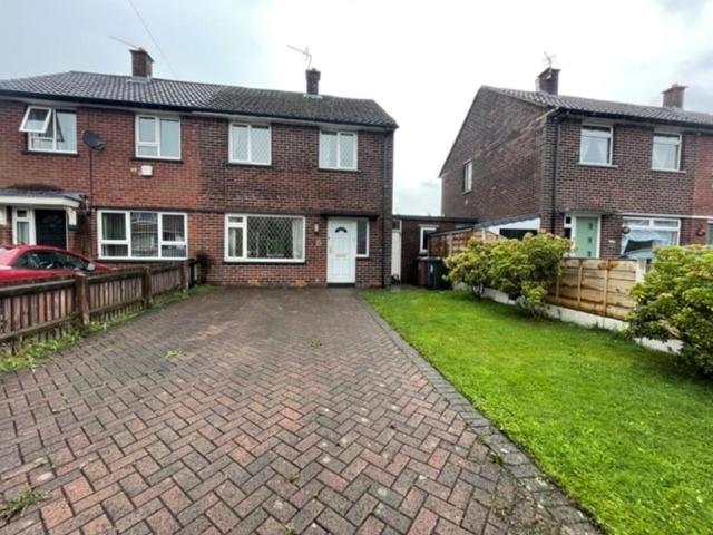2 bedroom semi detached house to rent