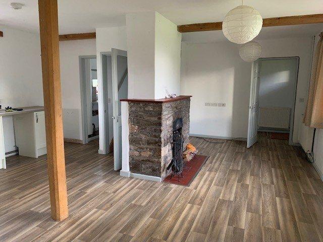 2 bedroom semi detached house to rent