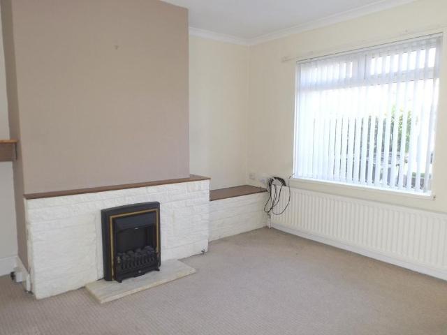 2 bedroom semi detached house to rent