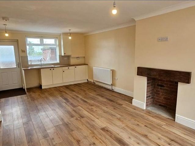 2 bedroom semi detached house to rent