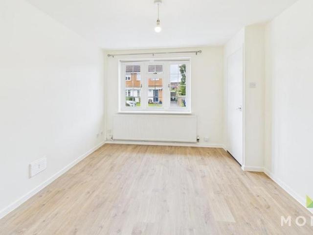 2 bedroom semi detached house to rent