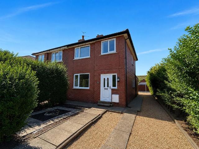 2 bedroom semi detached house to rent