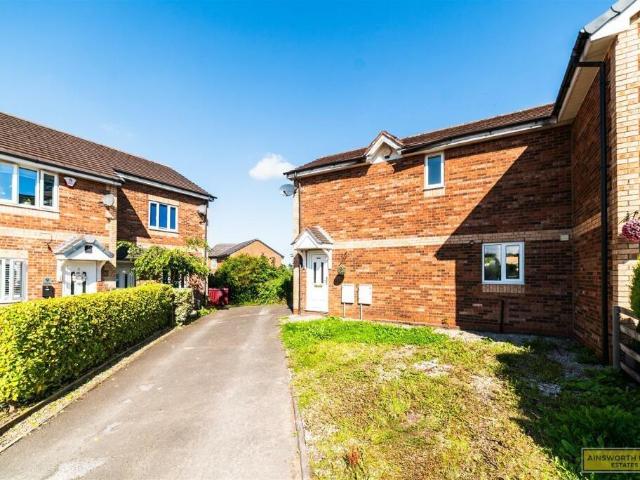 2 bedroom semi detached house to rent