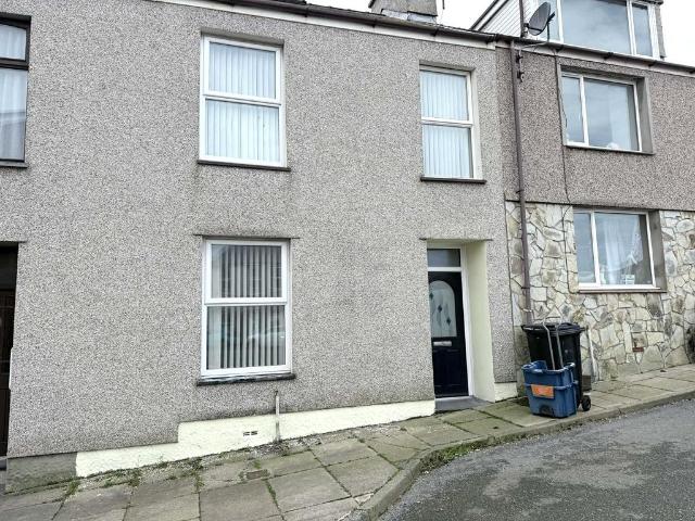 2 bedroom semi detached house to rent