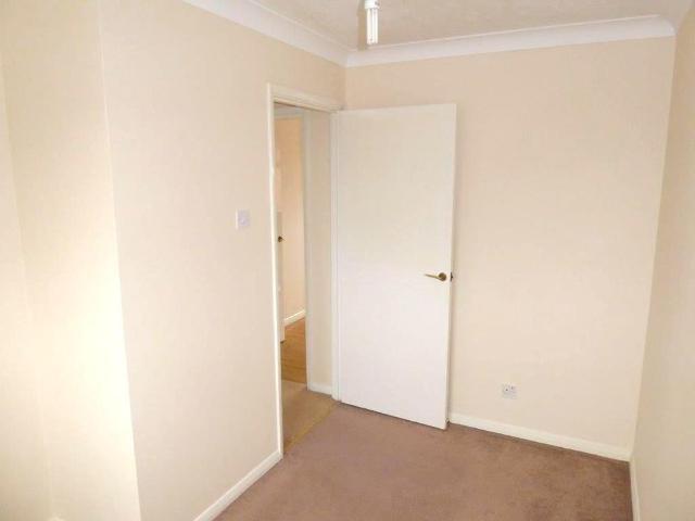 2 bedroom semi detached house to rent