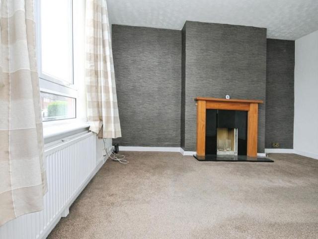 2 bedroom semi detached house to rent