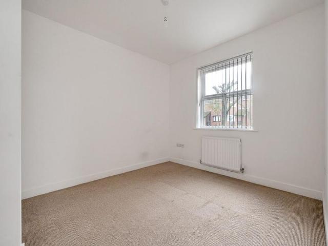 2 bedroom semi detached house to rent
