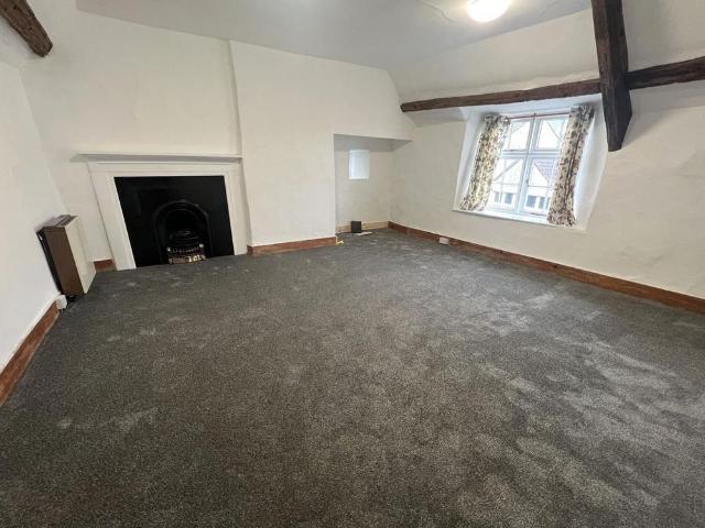 2 bedroom semi detached house to rent
