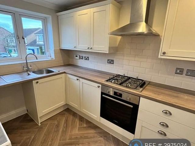 2 bedroom semi detached house to rent