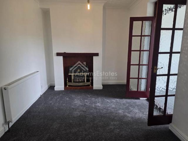2 bedroom semi detached house to rent