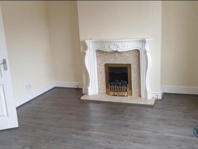2 bedroom semi detached house to rent