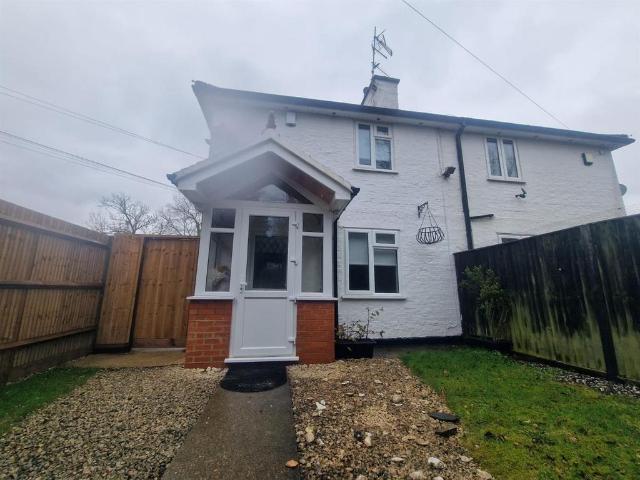 2 bedroom semi detached house to rent
