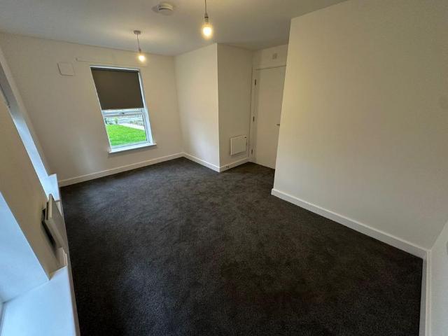 2 bedroom semi detached house to rent