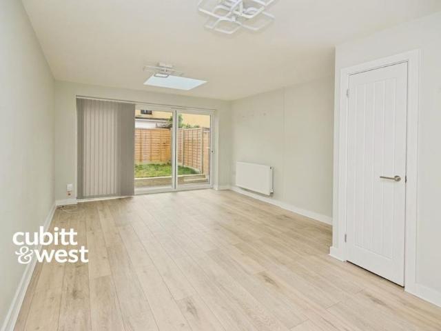 2 bedroom semi detached house to rent