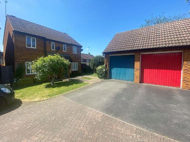2 bedroom semi detached house to rent