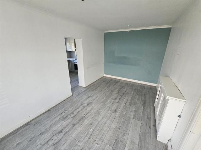 2 bedroom semi detached house to rent