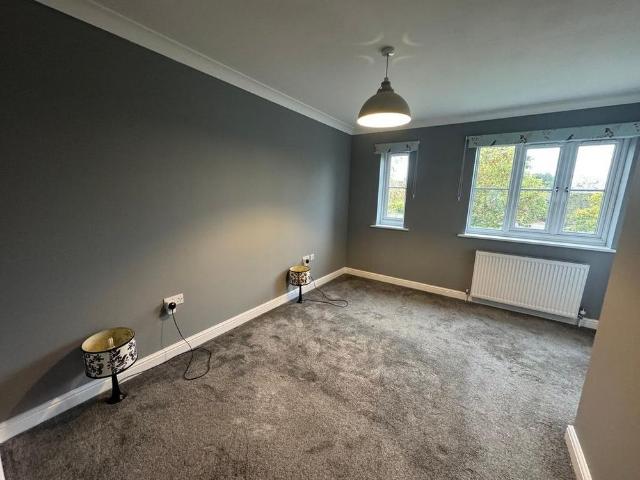 2 bedroom semi detached house to rent