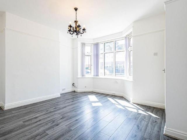 2 bedroom semi detached house to rent
