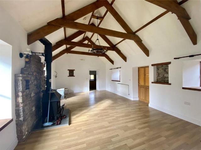 2 bedroom semi detached house to rent