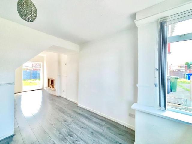 2 bedroom semi detached house to rent