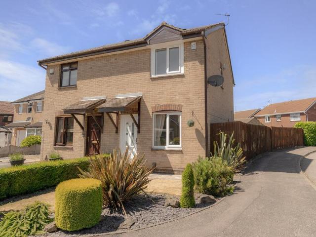 2 bedroom semi detached house to rent
