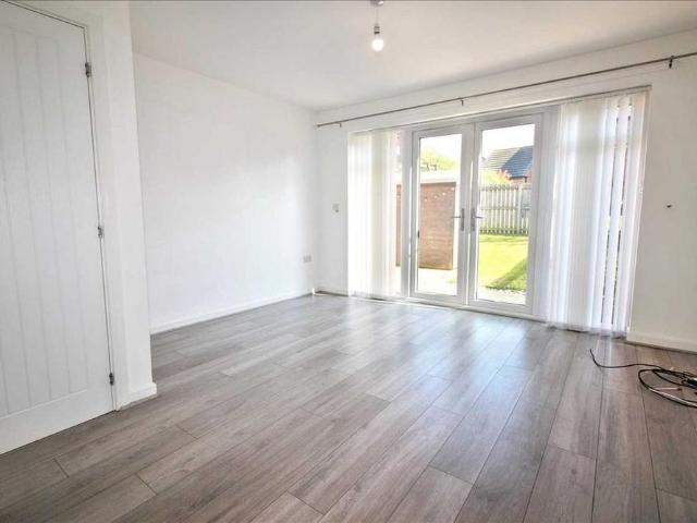 2 bedroom semi detached house to rent