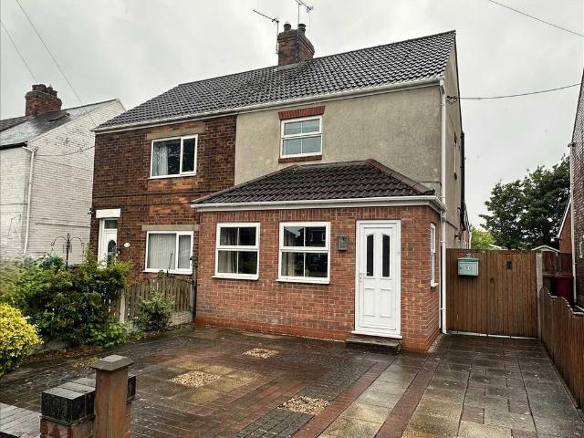 2 bedroom semi detached house to rent