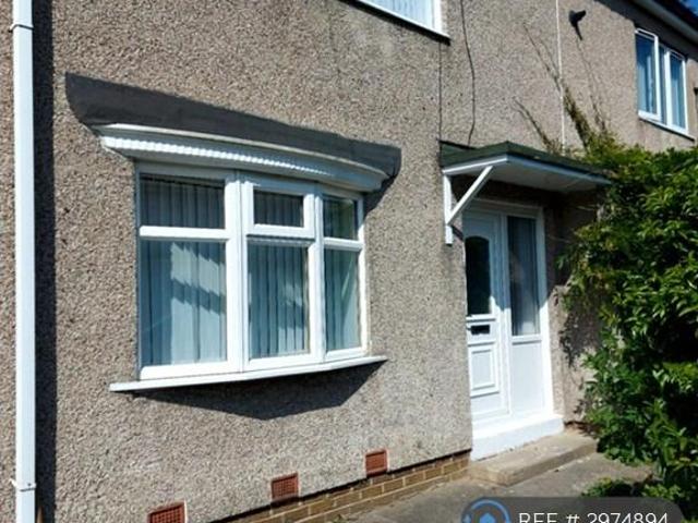 2 bedroom semi detached house to rent