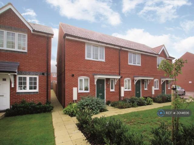 2 bedroom semi detached house to rent