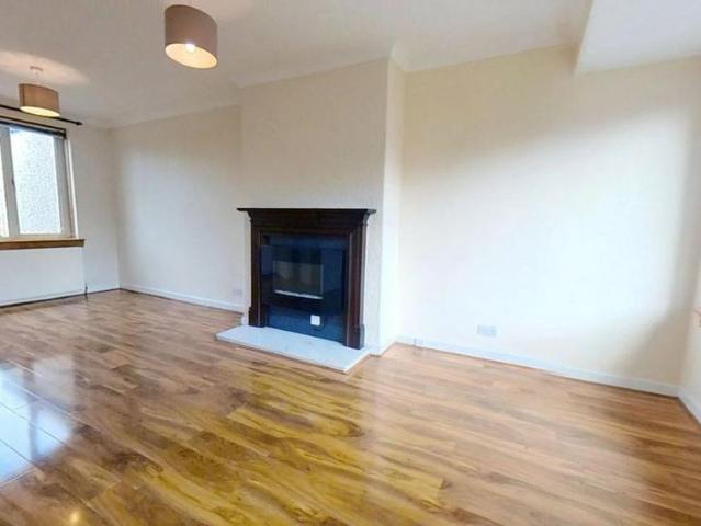 2 bedroom semi detached house to rent