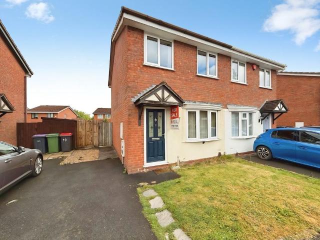 2 bedroom semi detached house to rent