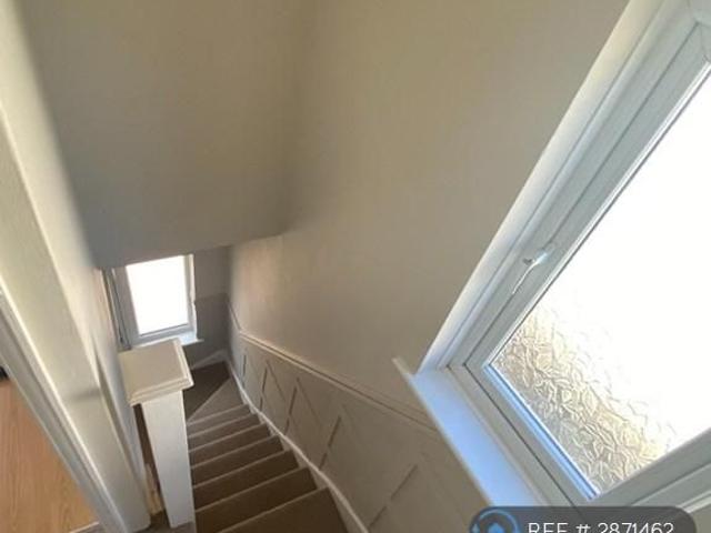 2 bedroom semi detached house to rent