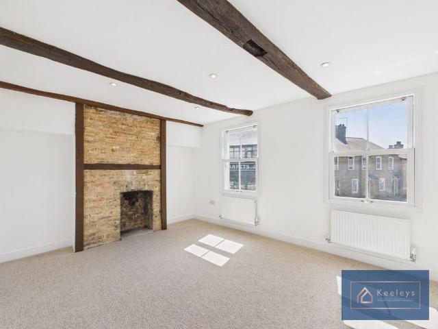 2 bedroom semi detached house to rent