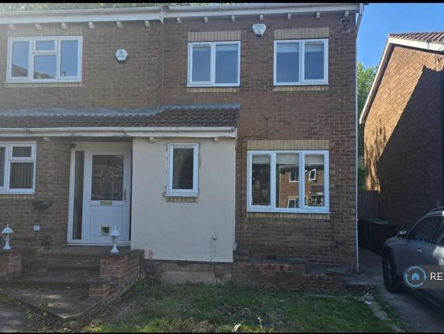 2 bedroom semi detached house to rent